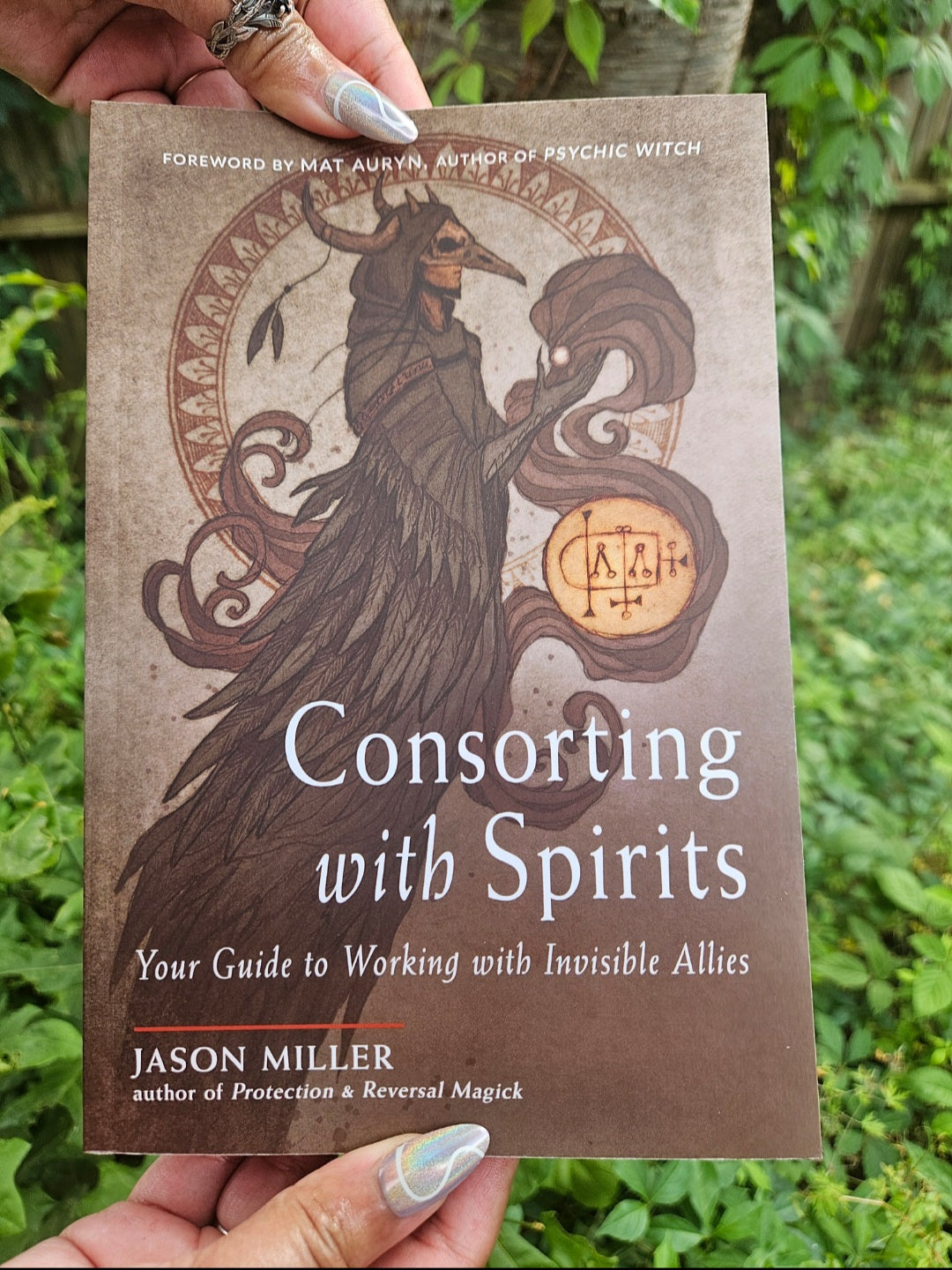 Consorting With Spirits; Your Guide To Working With Invisible Allies – Queennightshade Apothecary